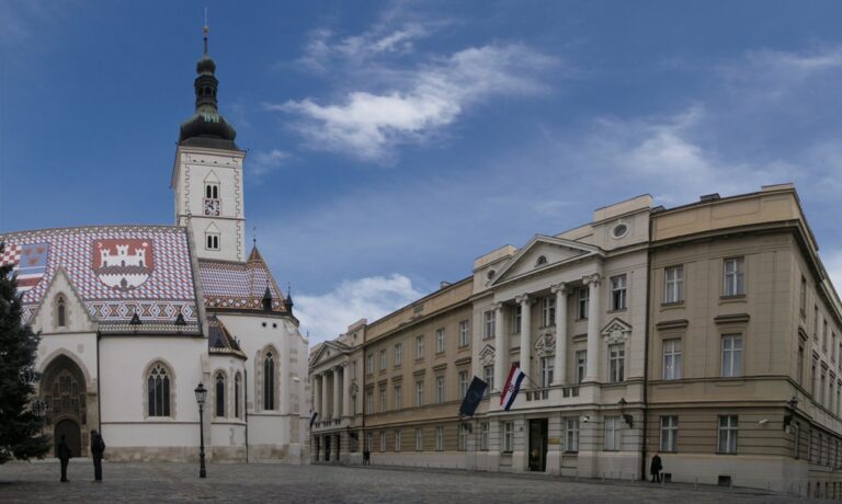 Politika u sudačkoj togi - Tacno.net